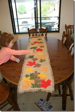 Houseful of Handmade: Fall Burlap Table Runner